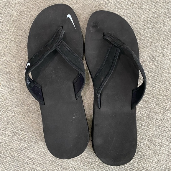 Nike | Shoes | Nike Sandals | Poshmark
